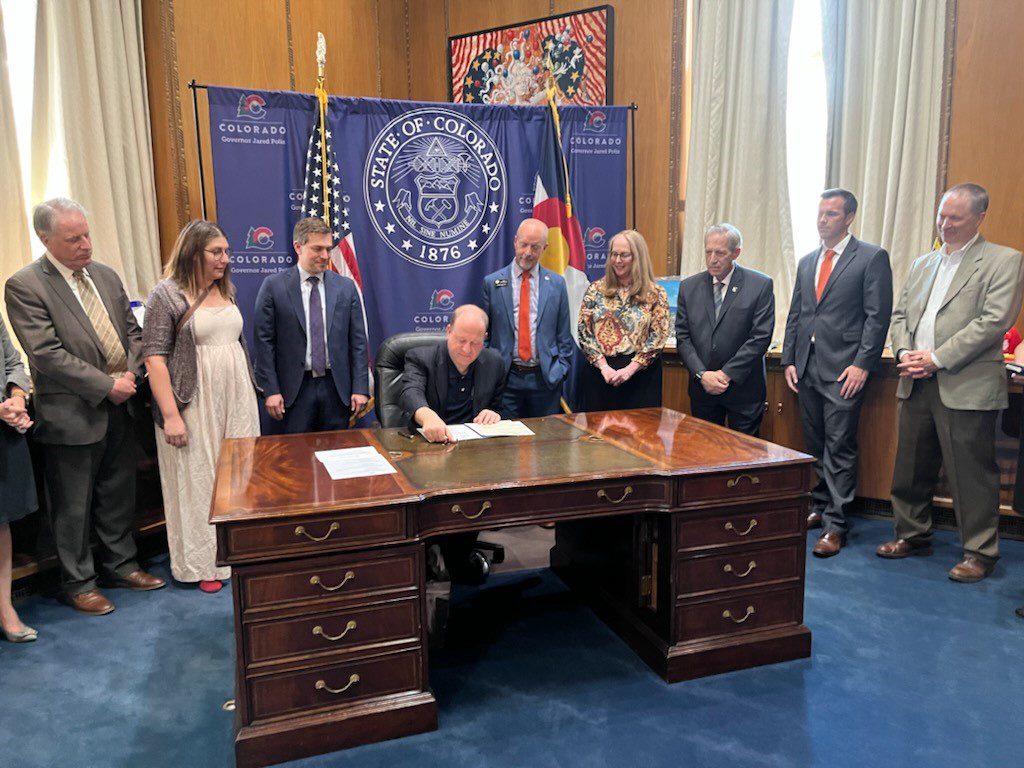 Governor Signs NFIB Priority Bill on Tax Licenses - NFIB