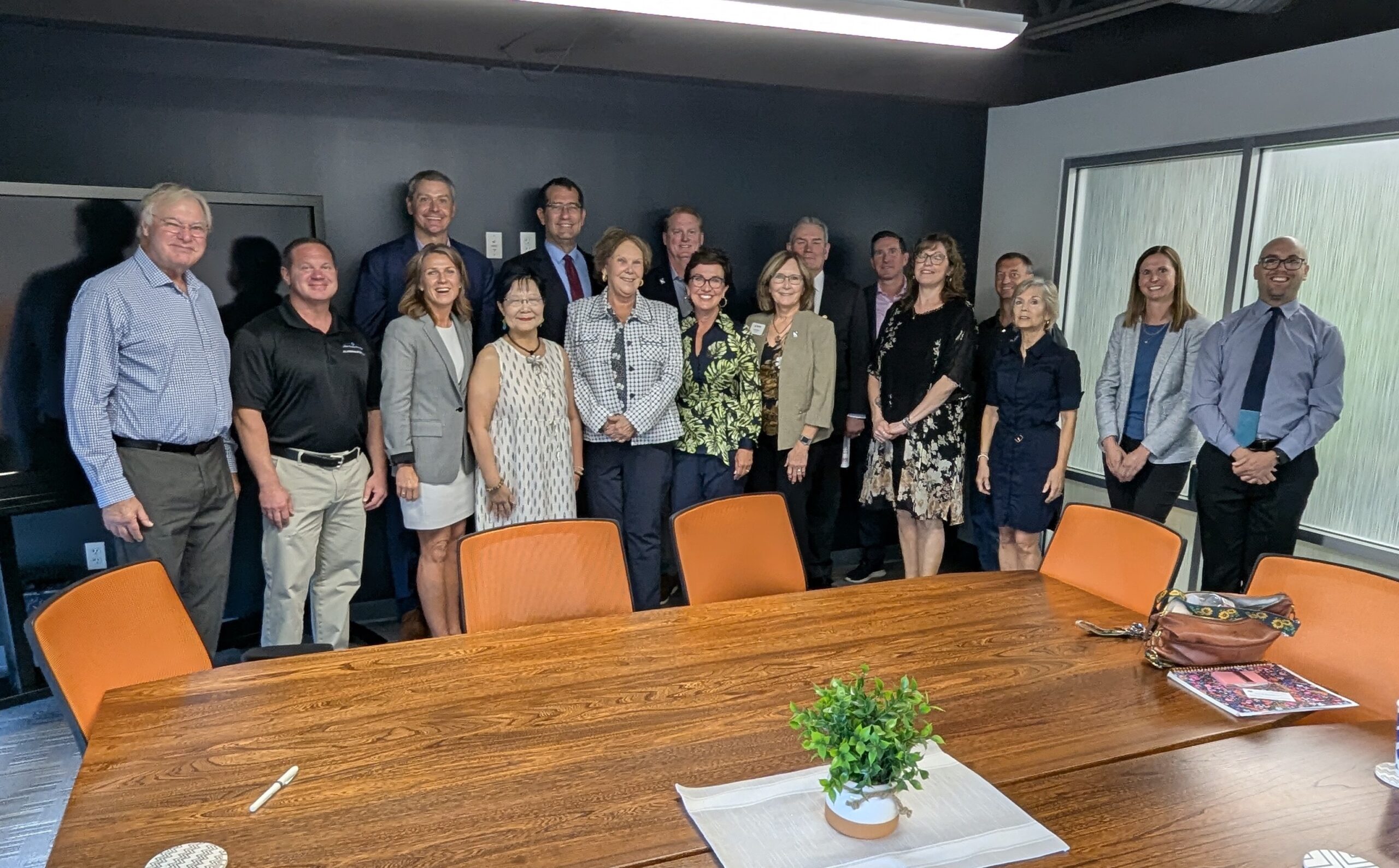 Rep. Schmidt Participates in Roundtable With Local Small Business ...